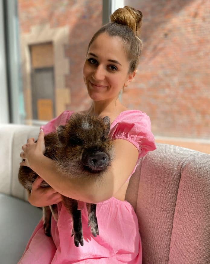 Vidéo virale: une californienne traite son cochon de compagnie comme ...