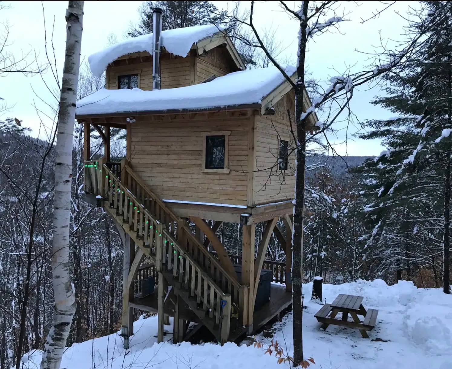 28 cabanes dans les arbres à louer au Québec | JDM