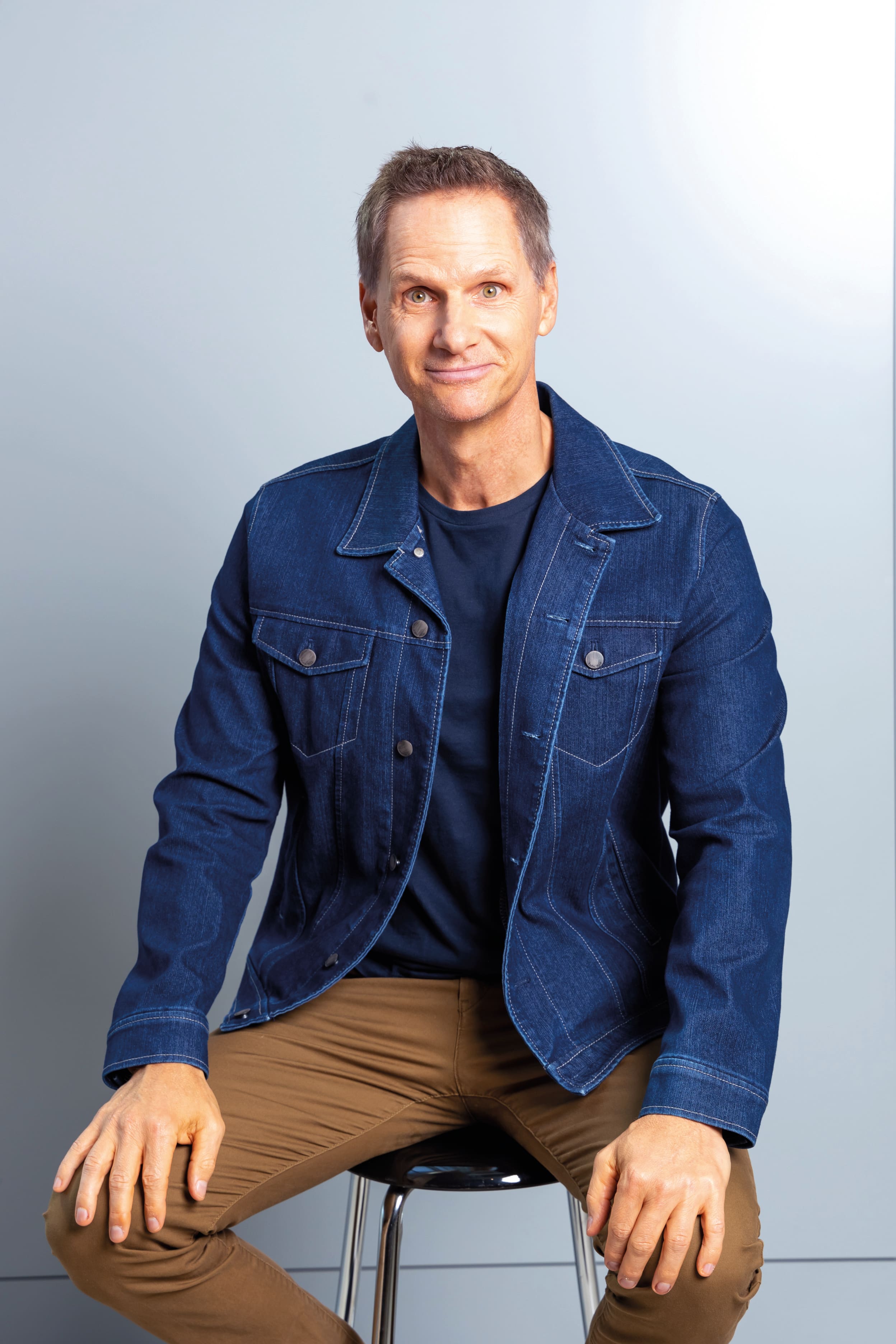 François Morency planche déjà sur la 6e saison de Discussions avec mes ...