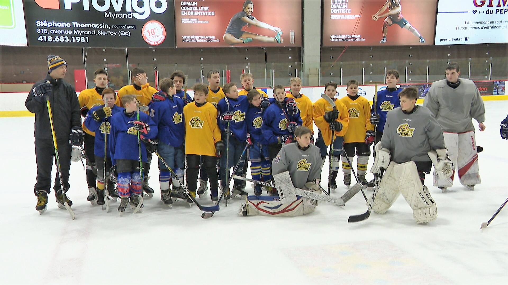 Tournoi de hockey pee-wee: les jeunes Ukrainiens profitent de leur ...