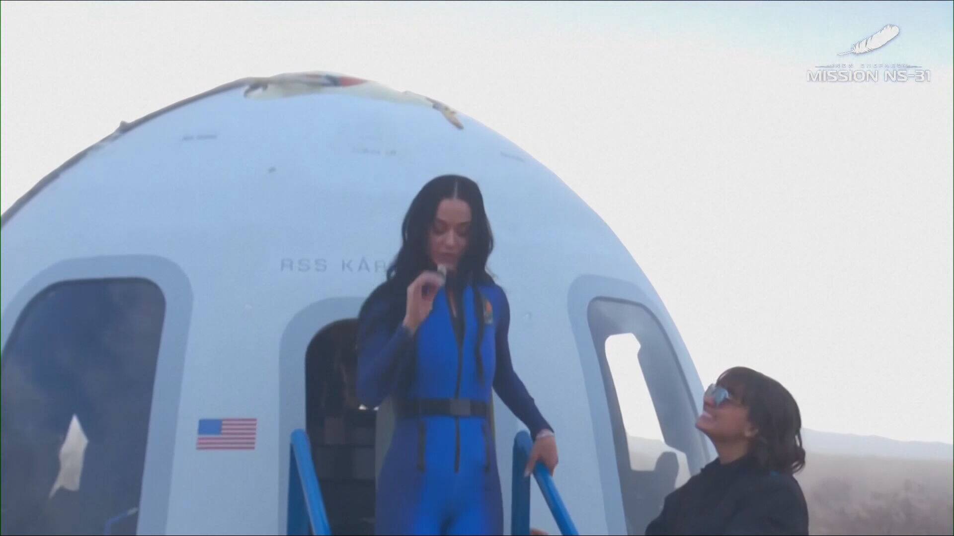 VIDÉO | Katy Perry voyage dans l’espace à bord d’un vol de Blue Origin ...