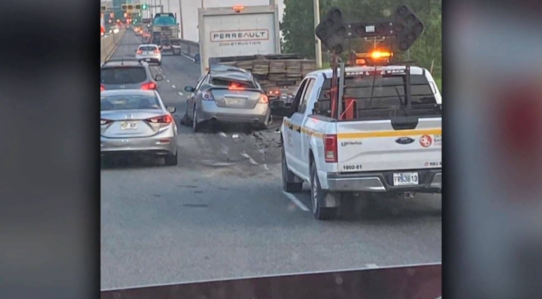 Accident mortel en Mauricie: «C'est comme s'il n'avait pas vu le camion ...