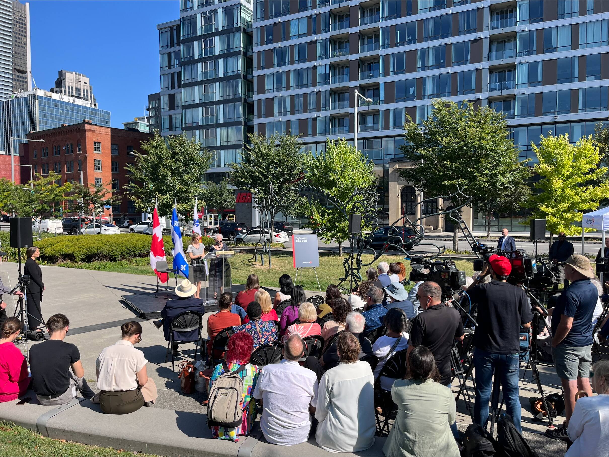 Une nouvelle esplanade au nom de l’ancien maire Jean Doré inaugurée à ...