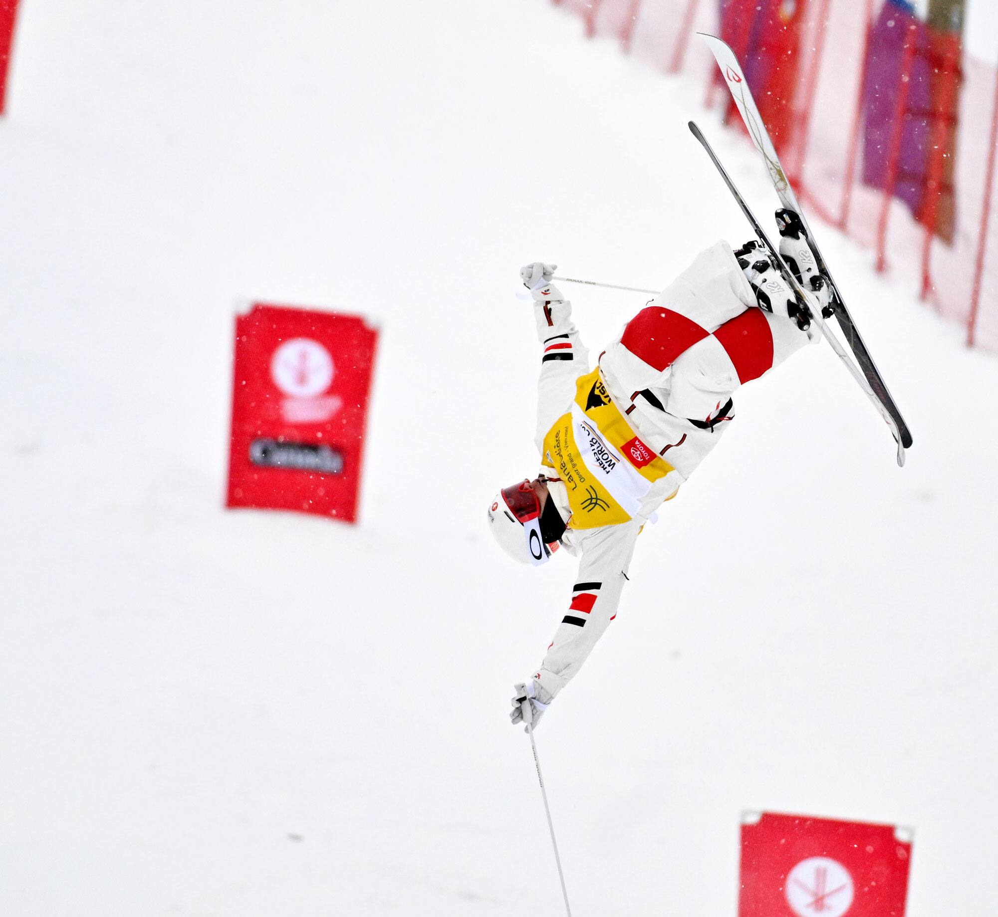 Coupe du monde de bosses: Kingsbury domine à la maison | JDQ