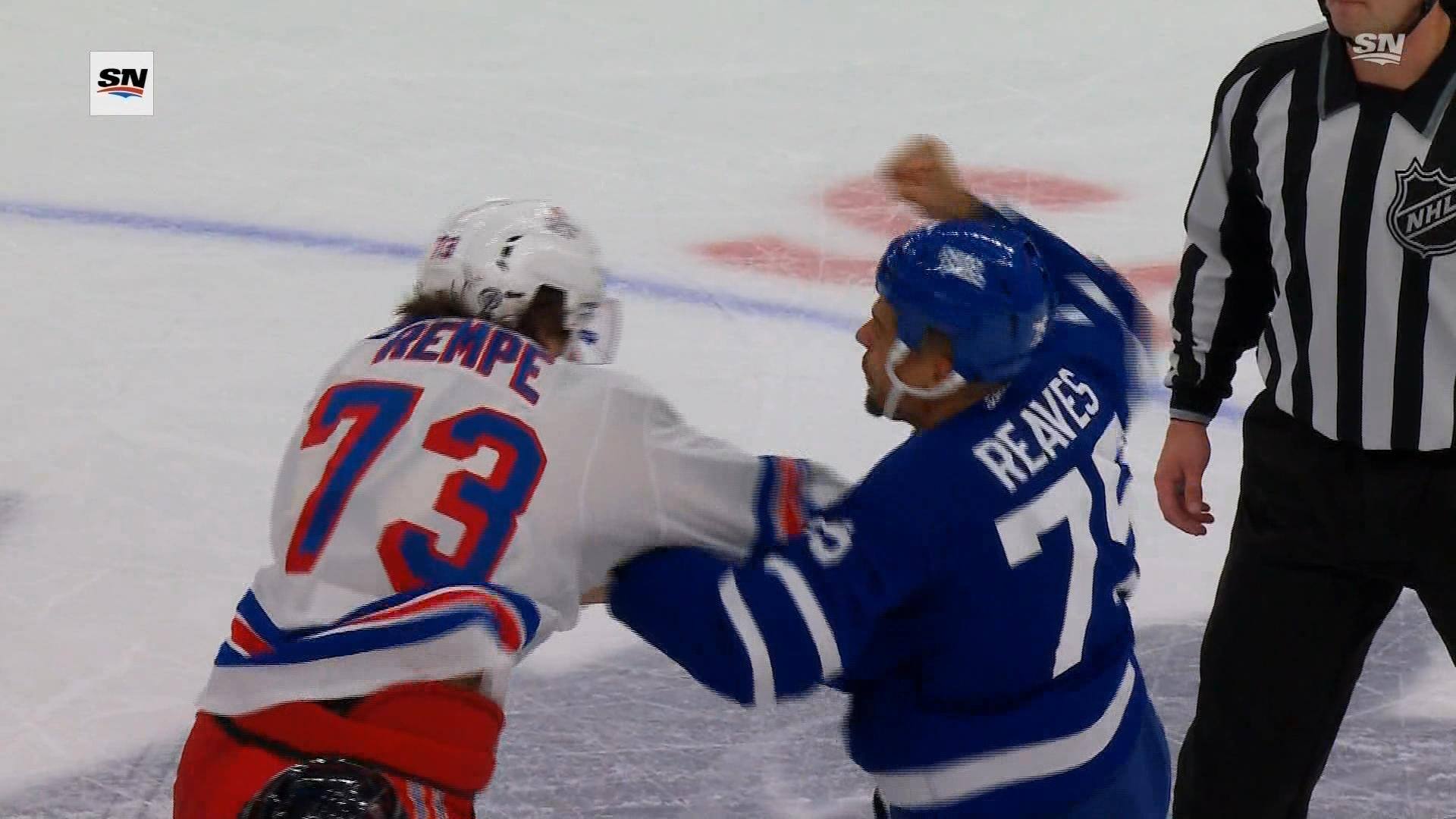 À VOIR: au tour de Reaves «d’essayer» Rempe - TVA Sports