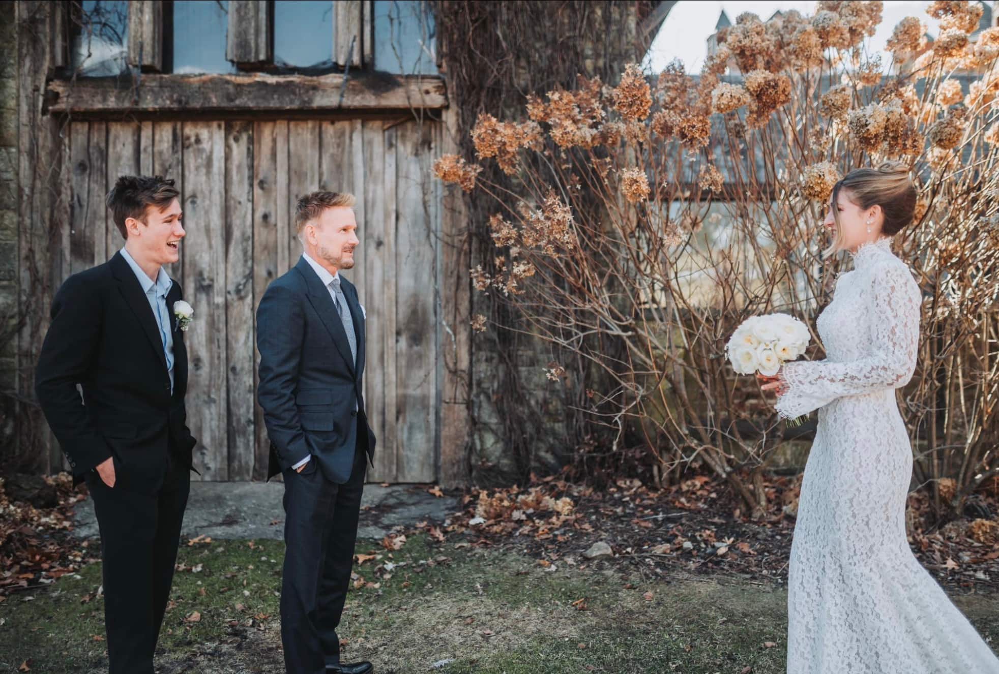 Voyez les photos du mariage de la fille de Julie Masse et Corey Hart ...