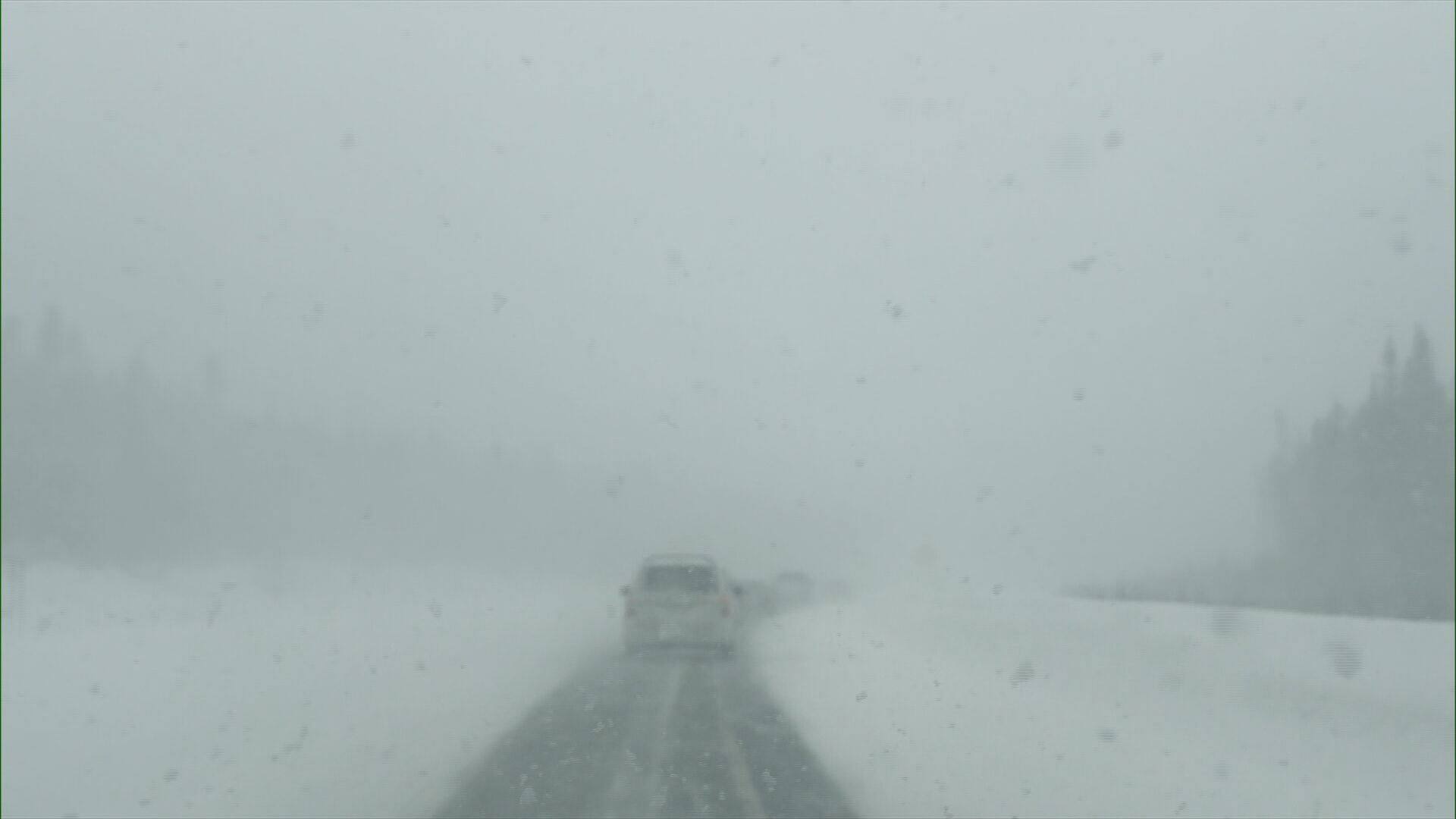 Des conditions routières difficiles dimanche dans certains secteurs du ...