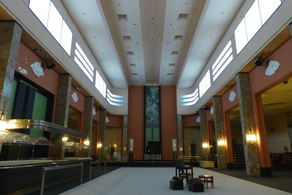 L’iconique restaurant Le 9e du Centre Eaton rouvrira ses portes d’ici ...