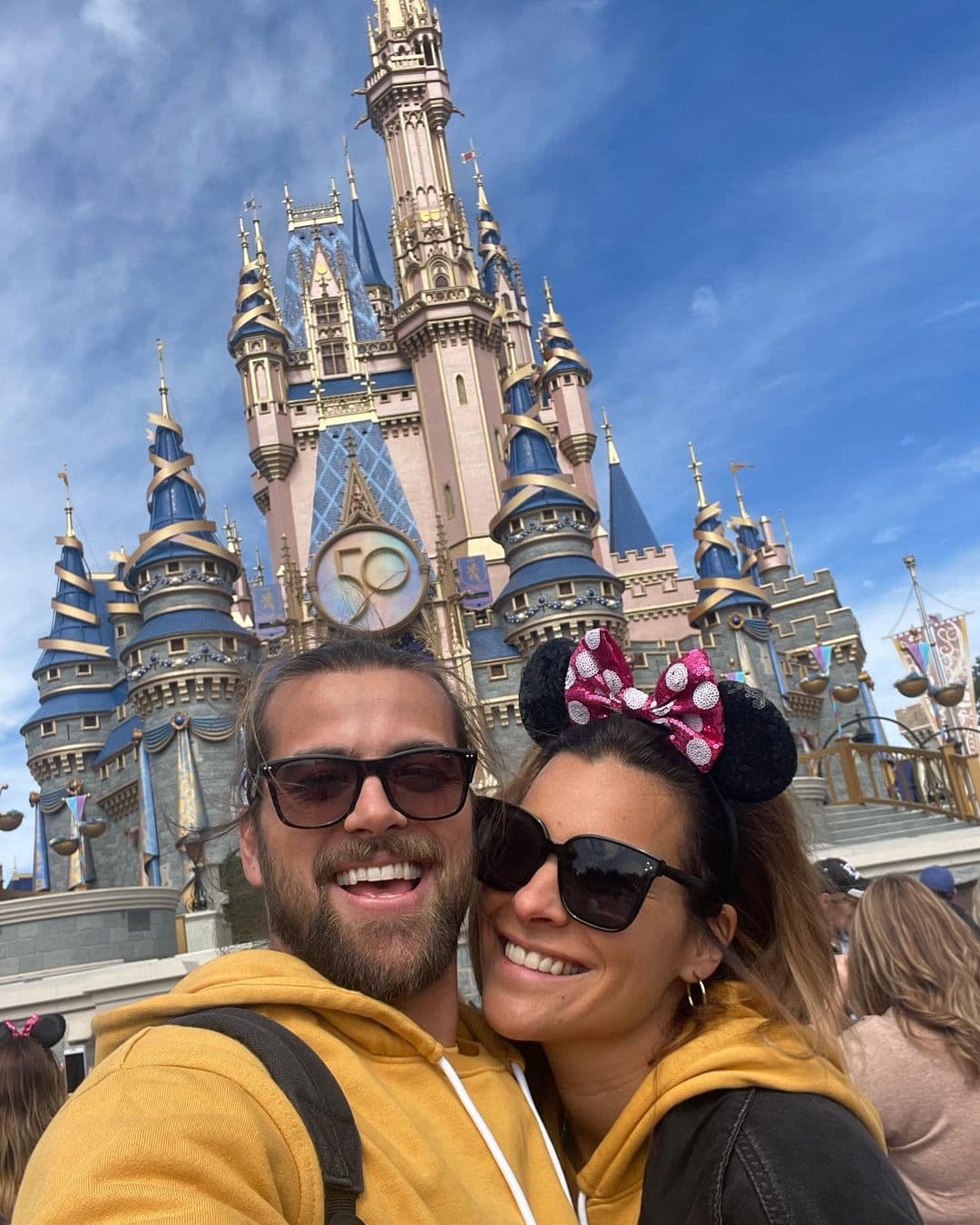 Kim Rusk publie une adorable photo de sa fille et de son amoureux en ...