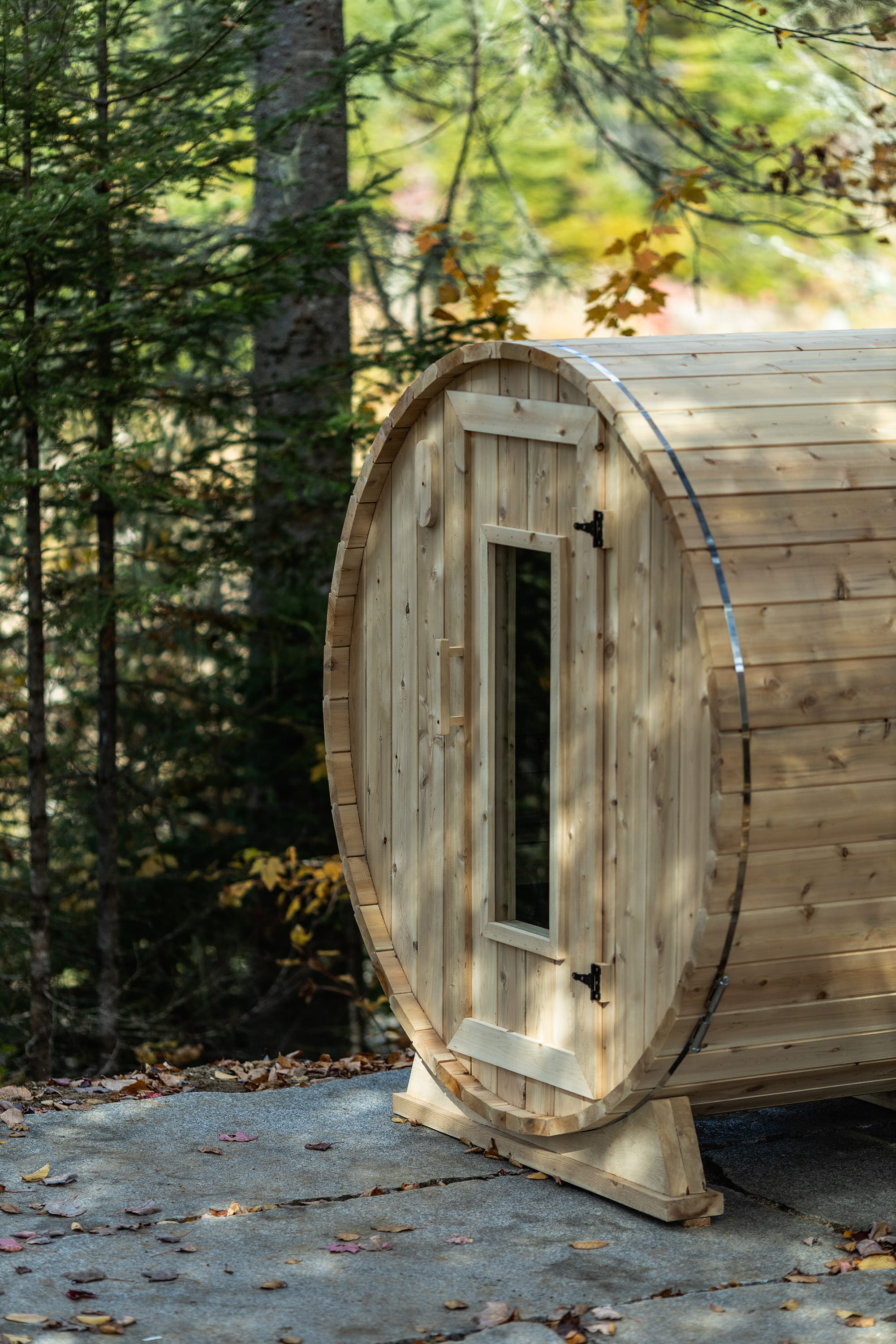 5 nouveaux mini-chalets avec spa pour une escapade en nature | JDQ