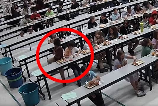 «Extraordinaire acte de bravoure»: un jeune héros sauve un camarade de ...