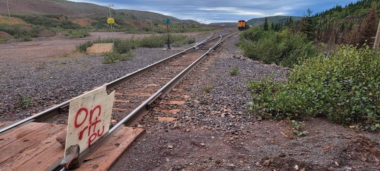 Un train bloqué par des manifestants à Schefferville | JDM