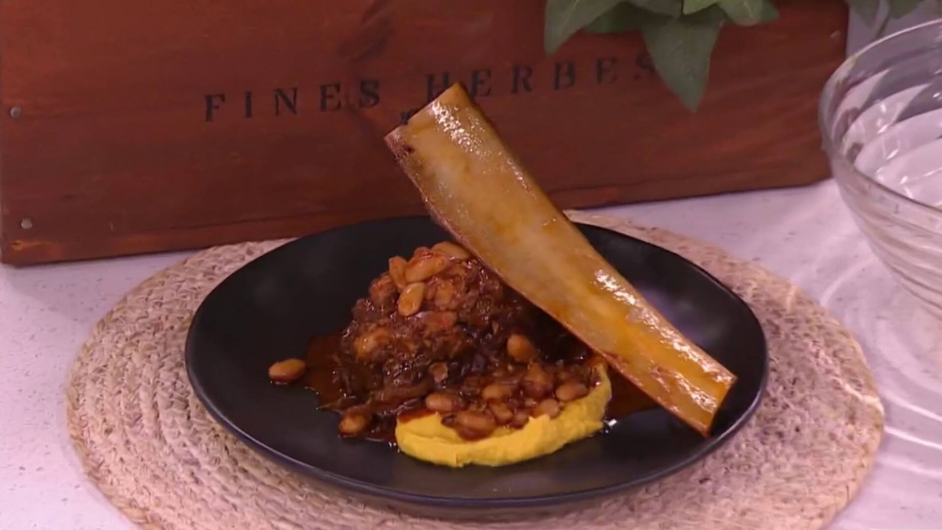 Nouvelle recette de short ribs de boeuf et haricots blancs | Salut Bonjour