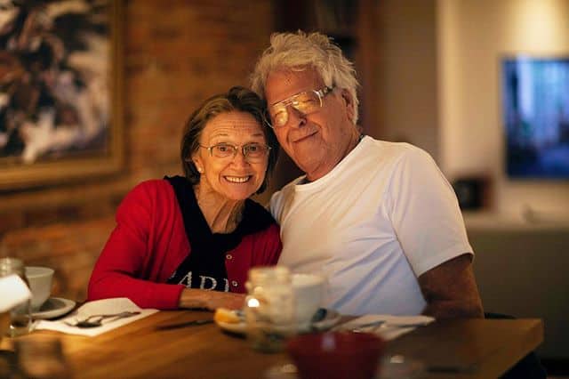 Simon Olivier Fecteau publie d'adorables photos de ses parents pour ...