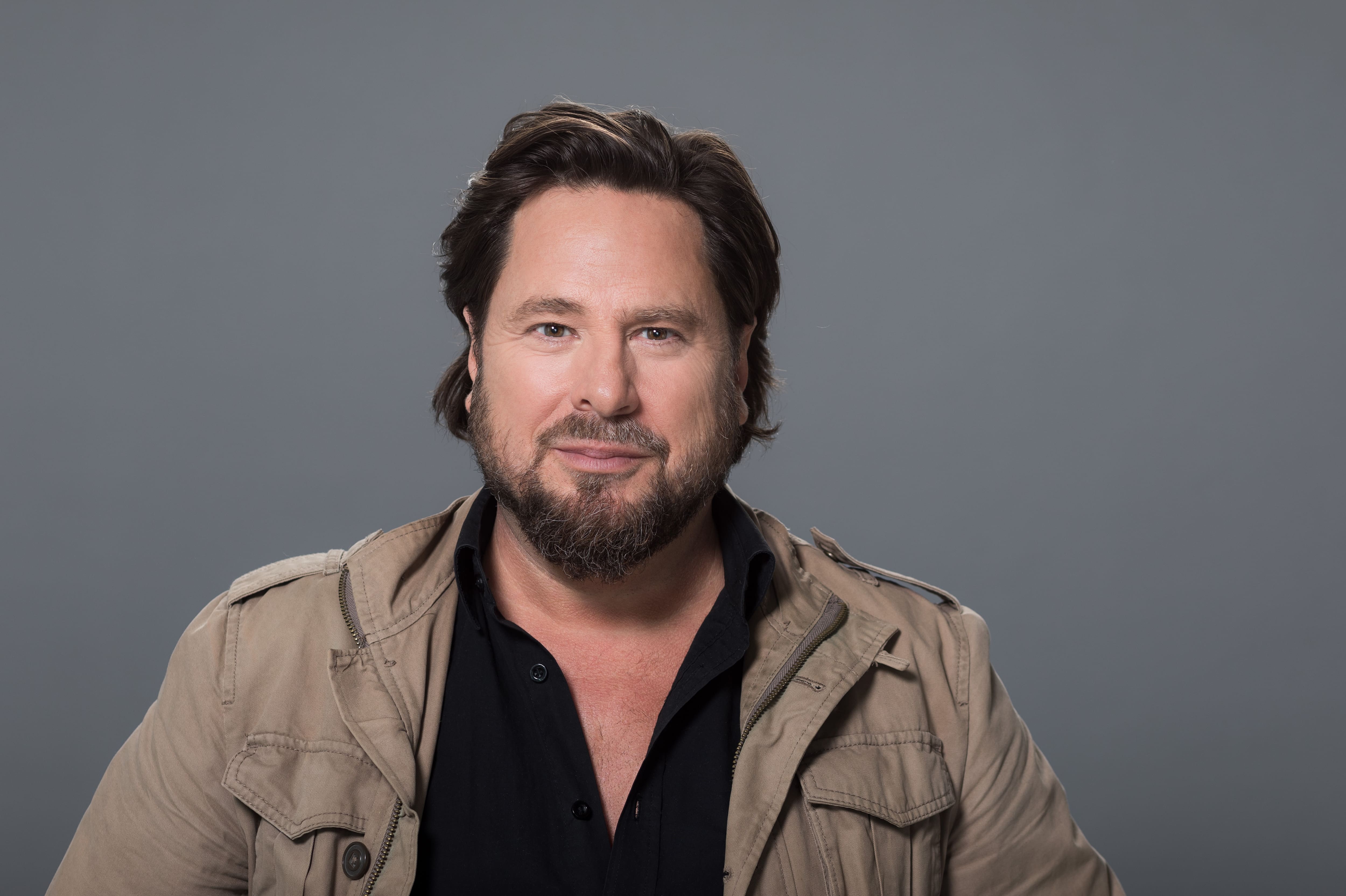 «Juste Xavier»: Stéphane E. Roy signe un film de Noël drôle et touchant sur la réalité trans | 7 ...