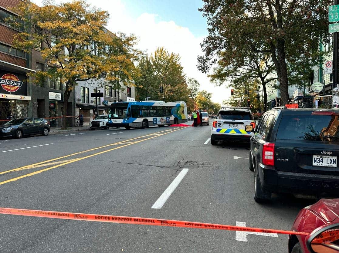 EN IMAGES | Horrible accident impliquant un autobus de la STM sur le ...