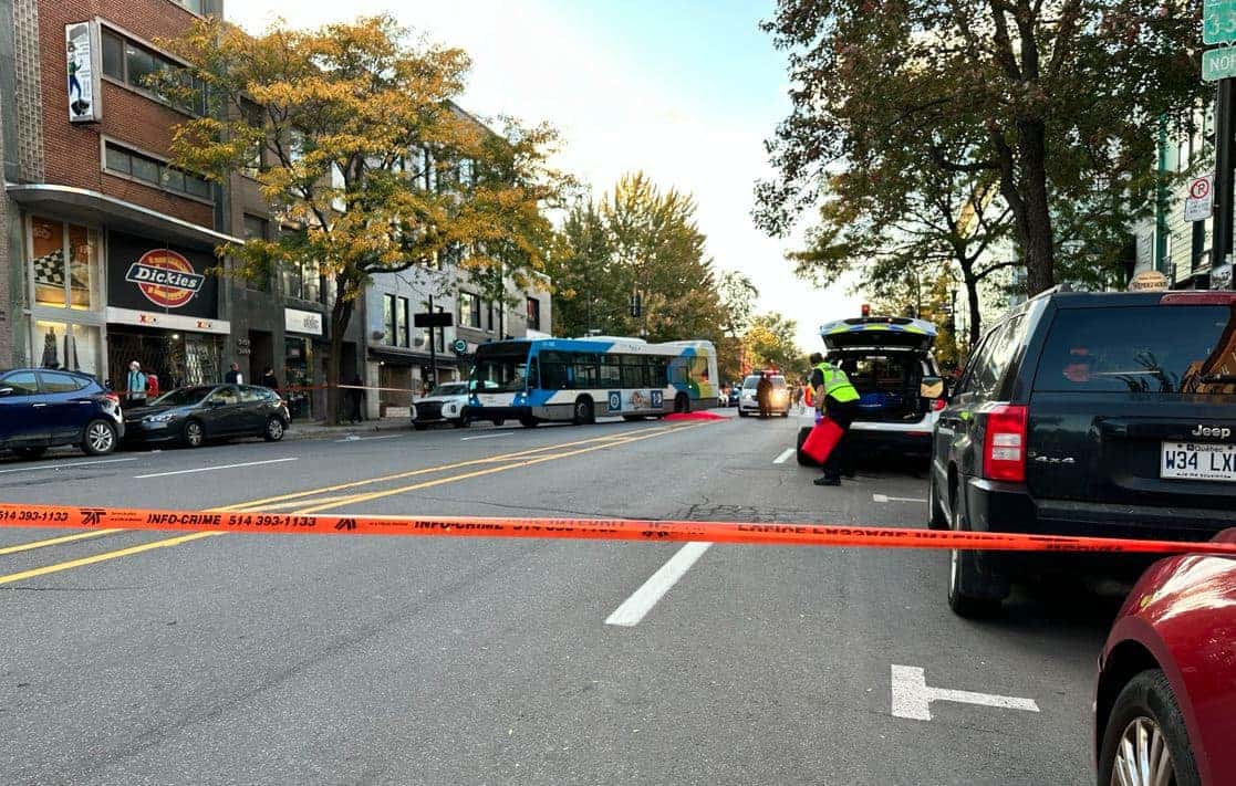 EN IMAGES | Horrible accident impliquant un autobus de la STM sur le ...