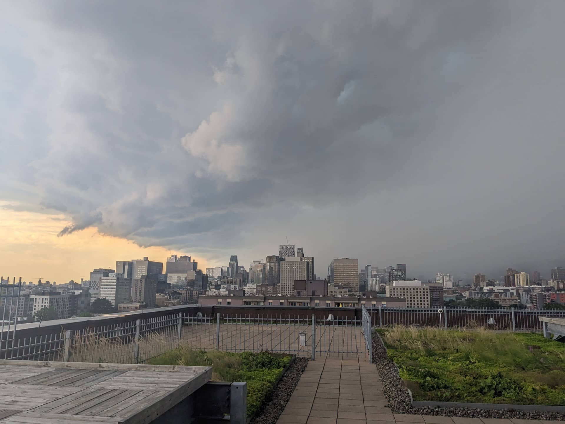 Alerte et veille de tornade sur plusieurs régions du Québec | TVA Nouvelles