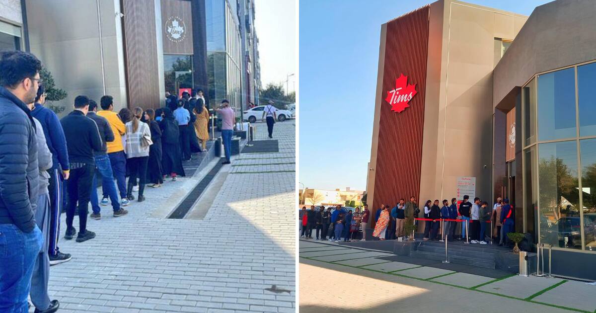 Un premier Tim Hortons ouvre au Pakistan et des gens font la file ...