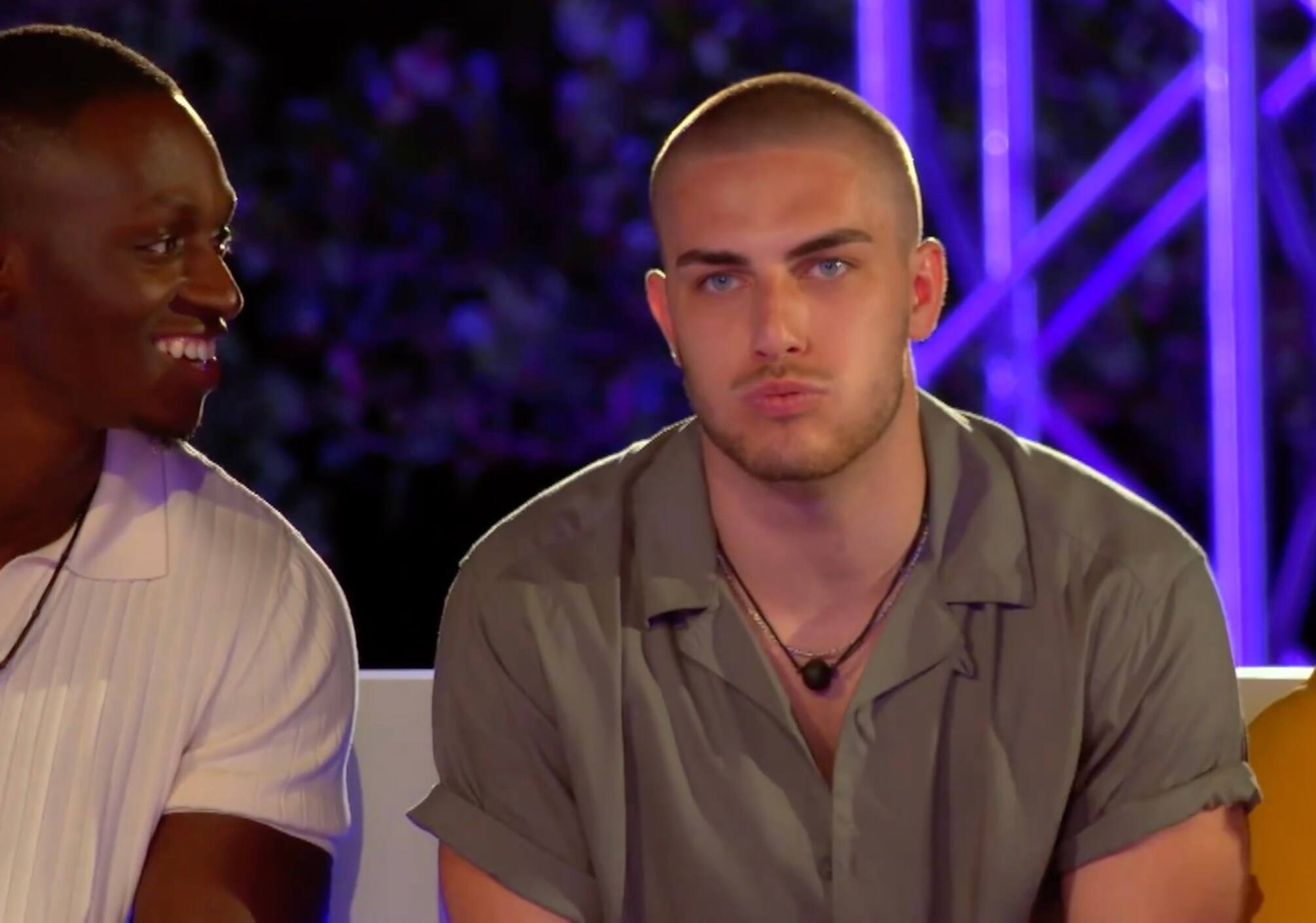 L'île de l'amour: une nouvelle insulaire débarque et ça risque de ...