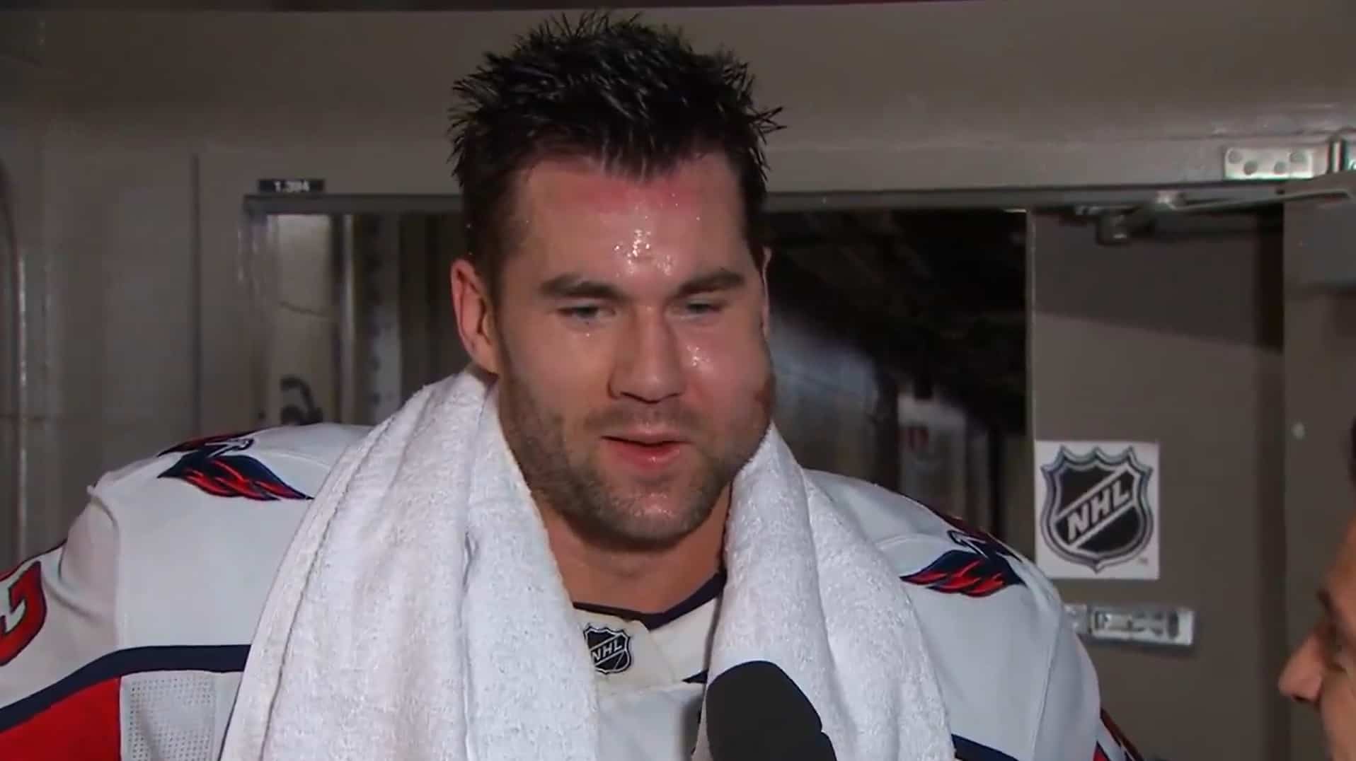 La face de Tom Wilson a payé le prix - TVA Sports