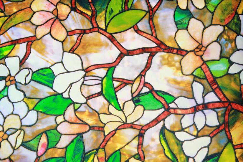This Stained Glass Decor Will Create A Beautiful, Colourful Home ...