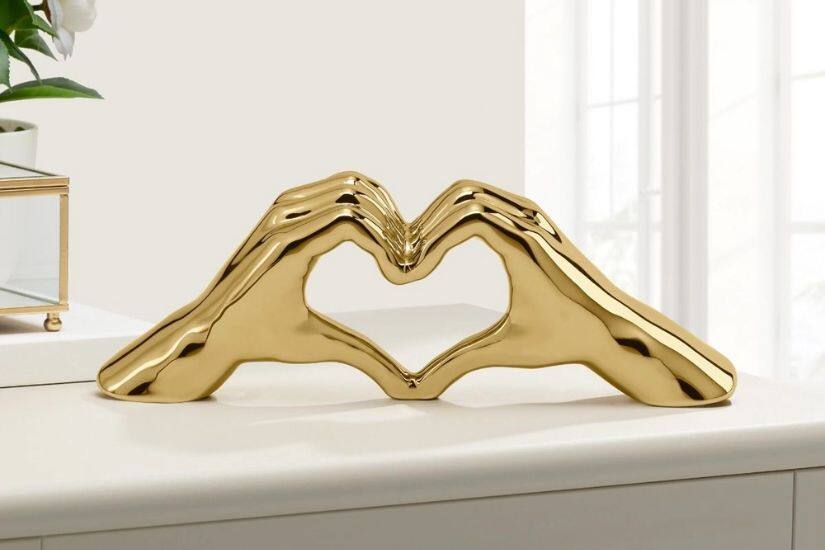 10 Romantic Home Decor Picks That Celebrate Love | Style at Home