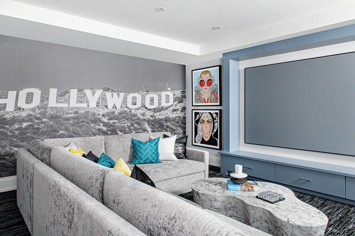 A Big-Screen Glam To A Home Theatre | Style at Home