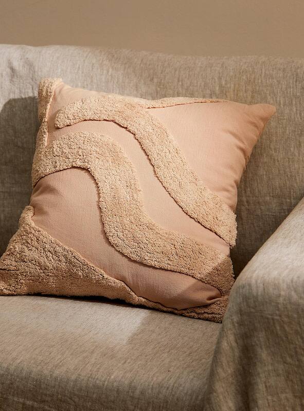 14 decor items in Pantone's colour of the year | Style at Home