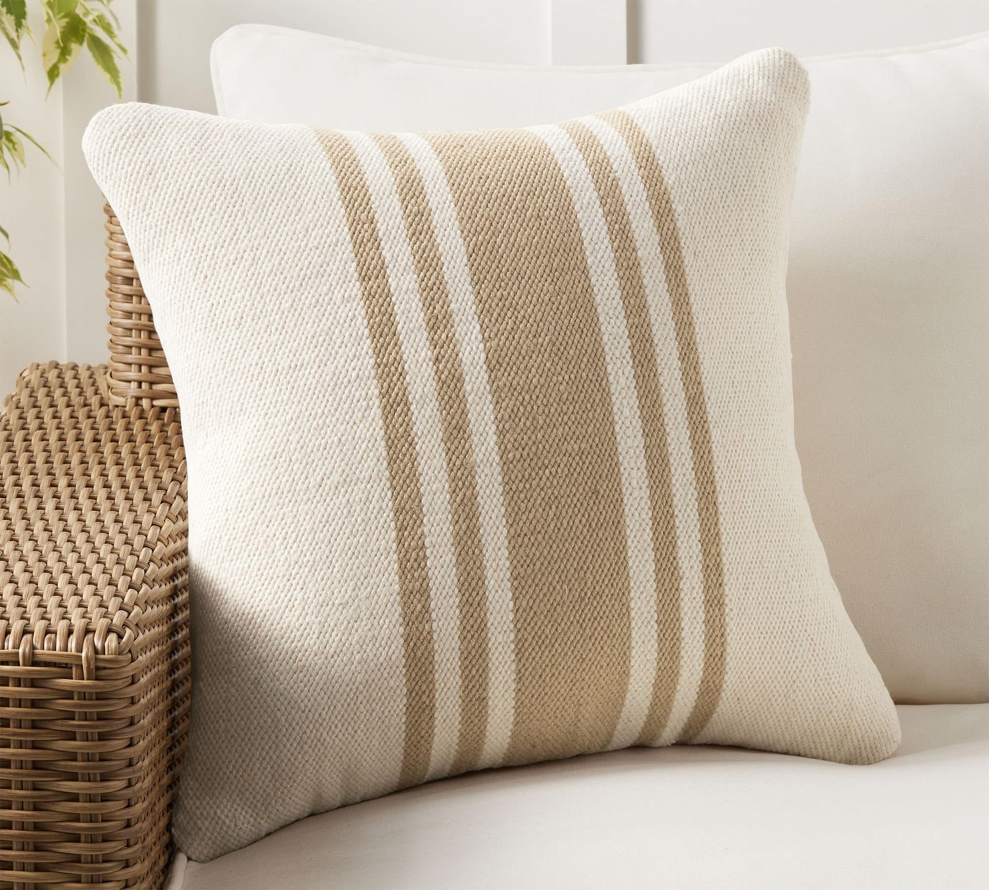The Best Outdoor Pillows For Every Style | Style at Home