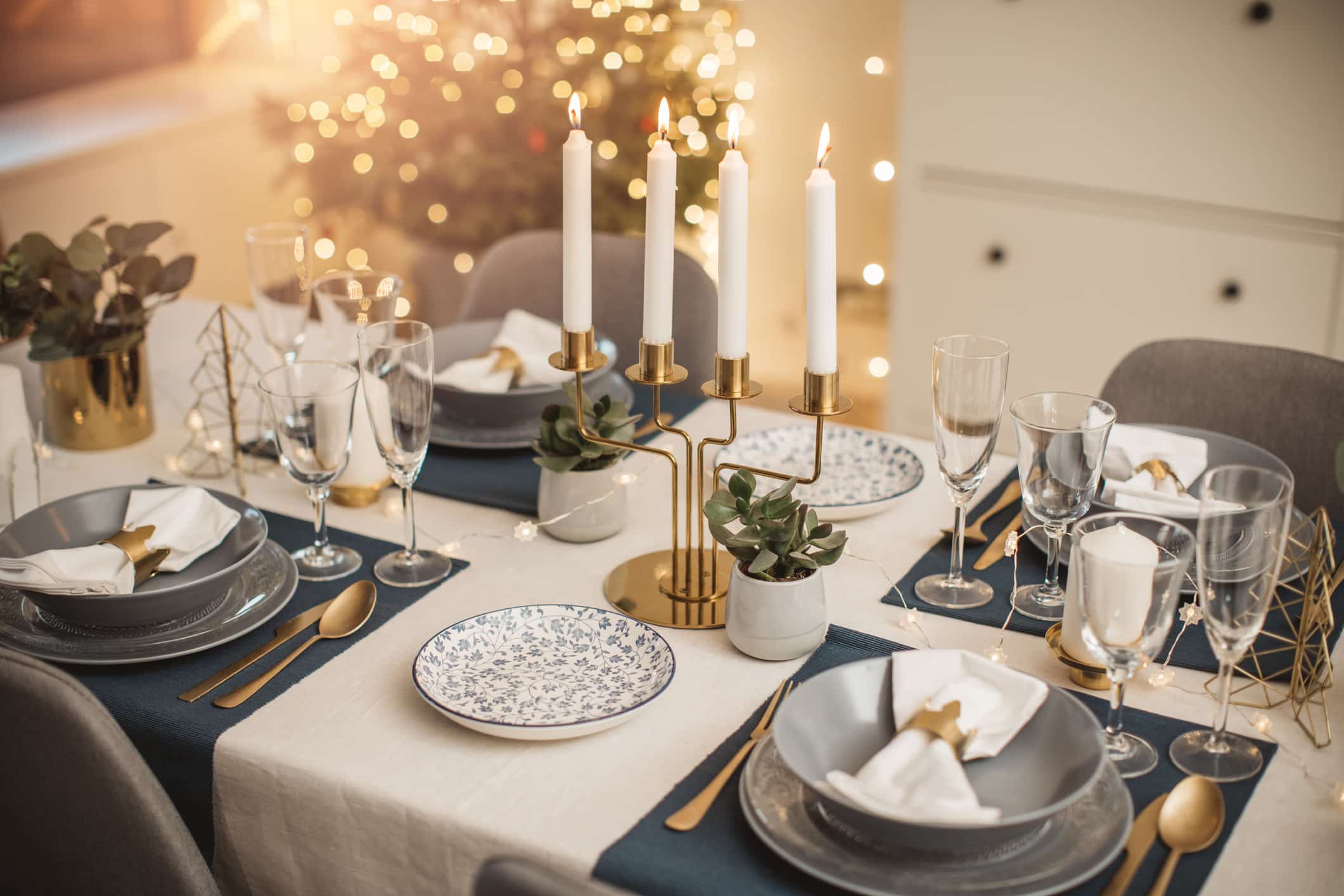 9 Tips for Stress-Free Holiday Entertaining | Style at Home