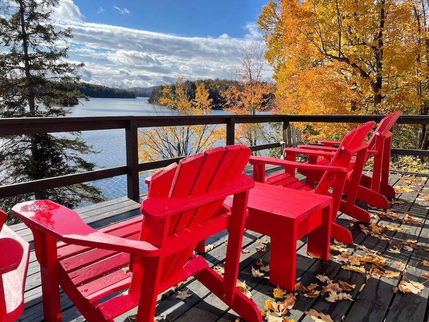 The Muskoka Chair: The Tale Behind The Iconic Outdoor Staple | Style at ...