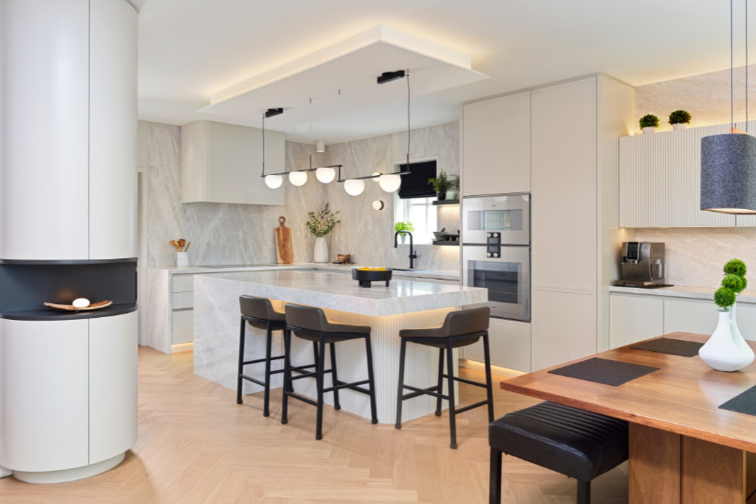 Hidden Storage And Curved Cabinets Abound In This Toronto Kitchen ...