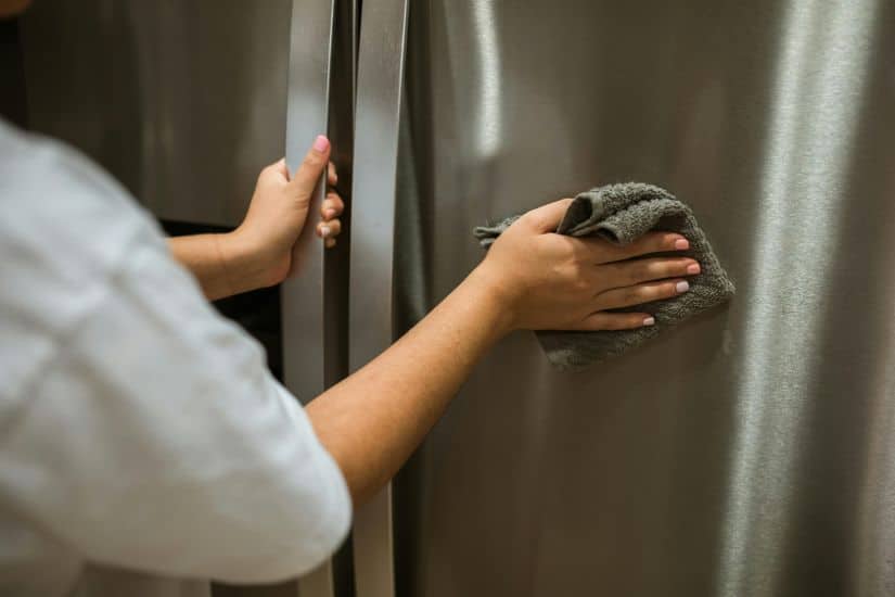 How To Get Rid Of Streaks On Your Stainless Steel Appliances | Style at ...