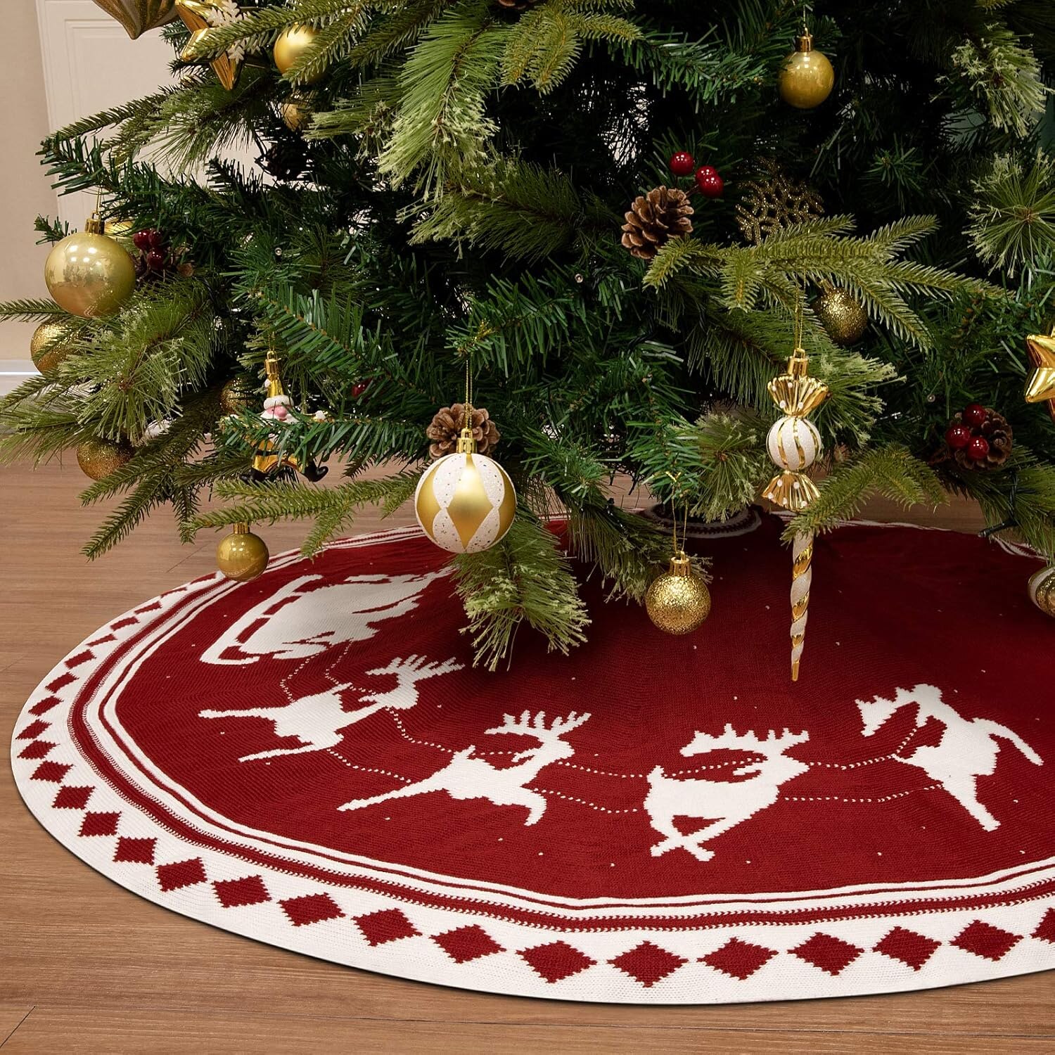 10 Christmas Tree Skirts & Collars For Every Decor Style | Style at Home