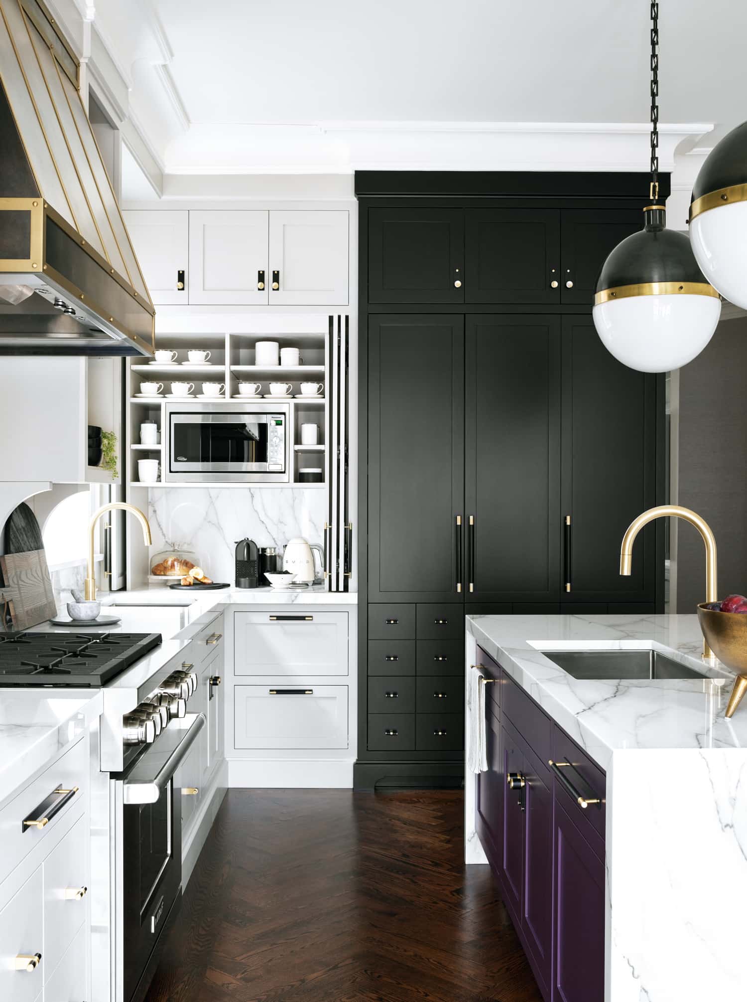 A Classic Structure Kitchen With Bold Styling | Style at Home