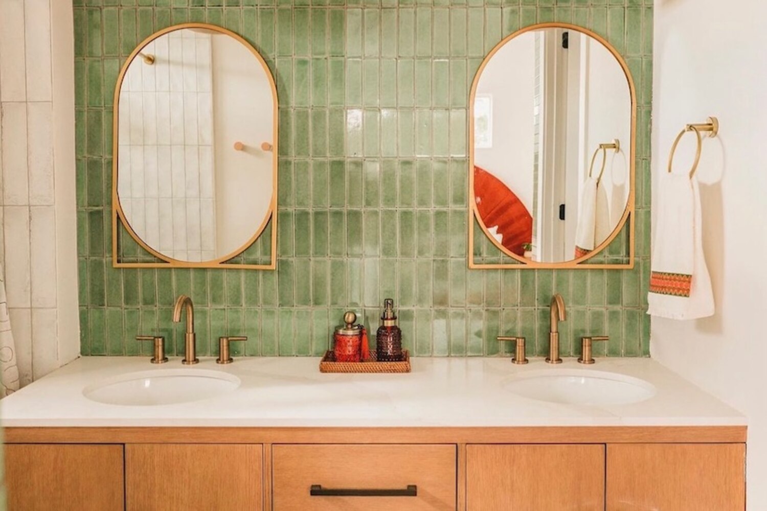 5 Best Tile Colours For A Timeless Bathroom | Style at Home