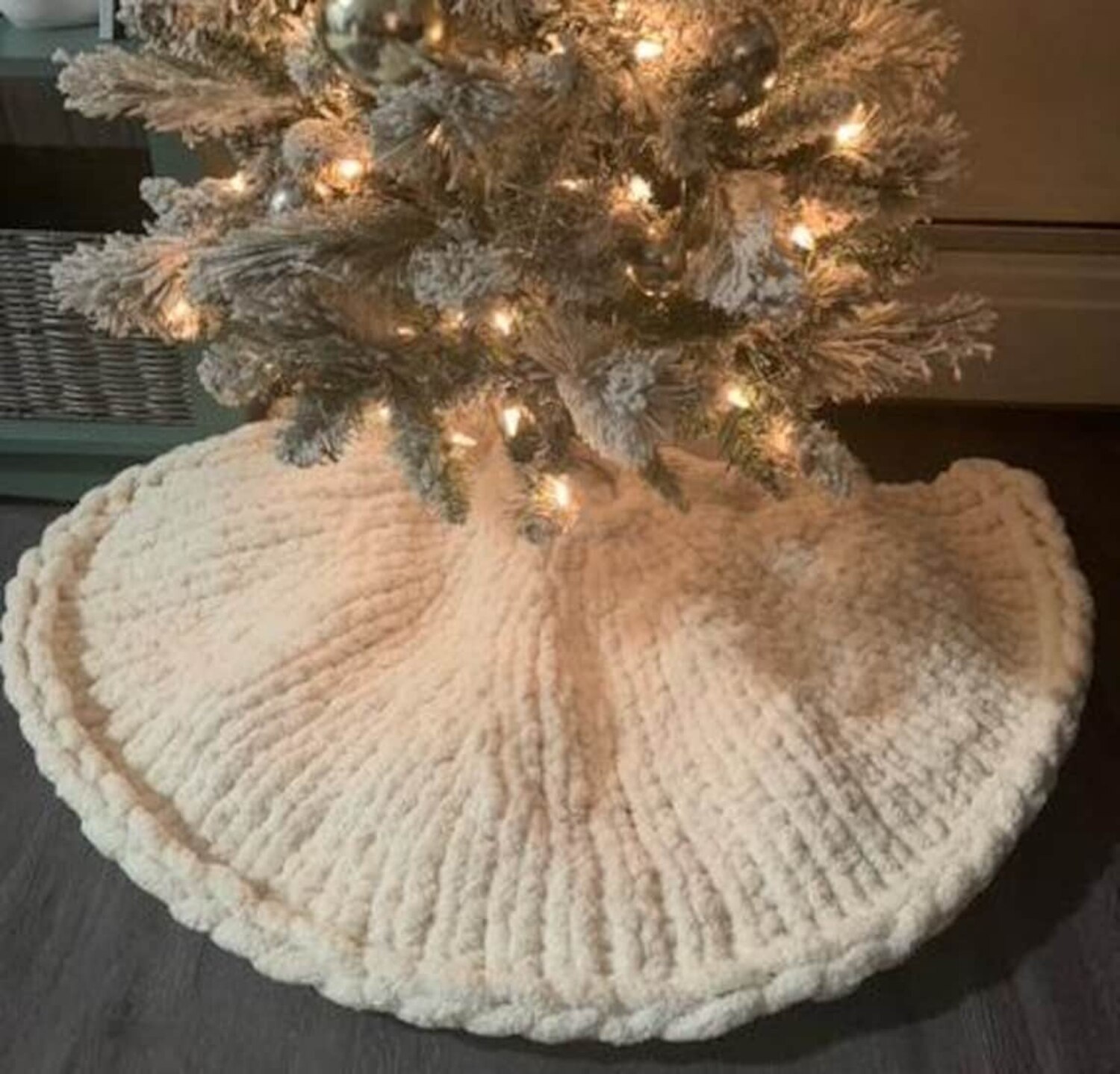 10 Christmas Tree Skirts & Collars For Every Decor Style | Style at Home