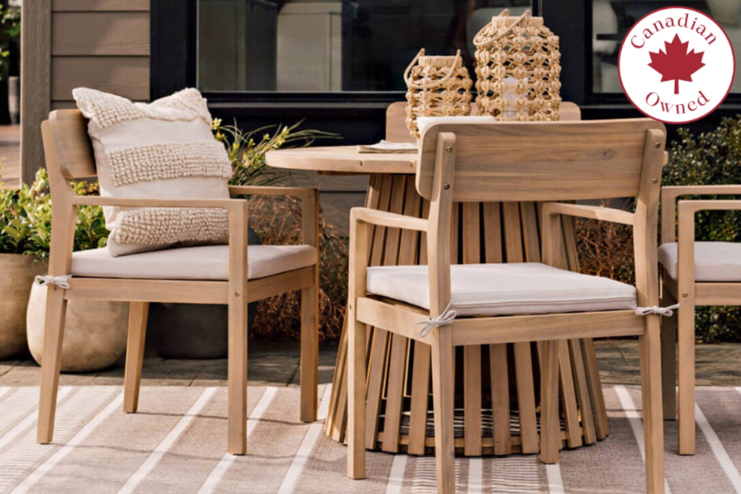 11 Outdoor Pillows To Liven Up Your Backyard Decor | Style at Home