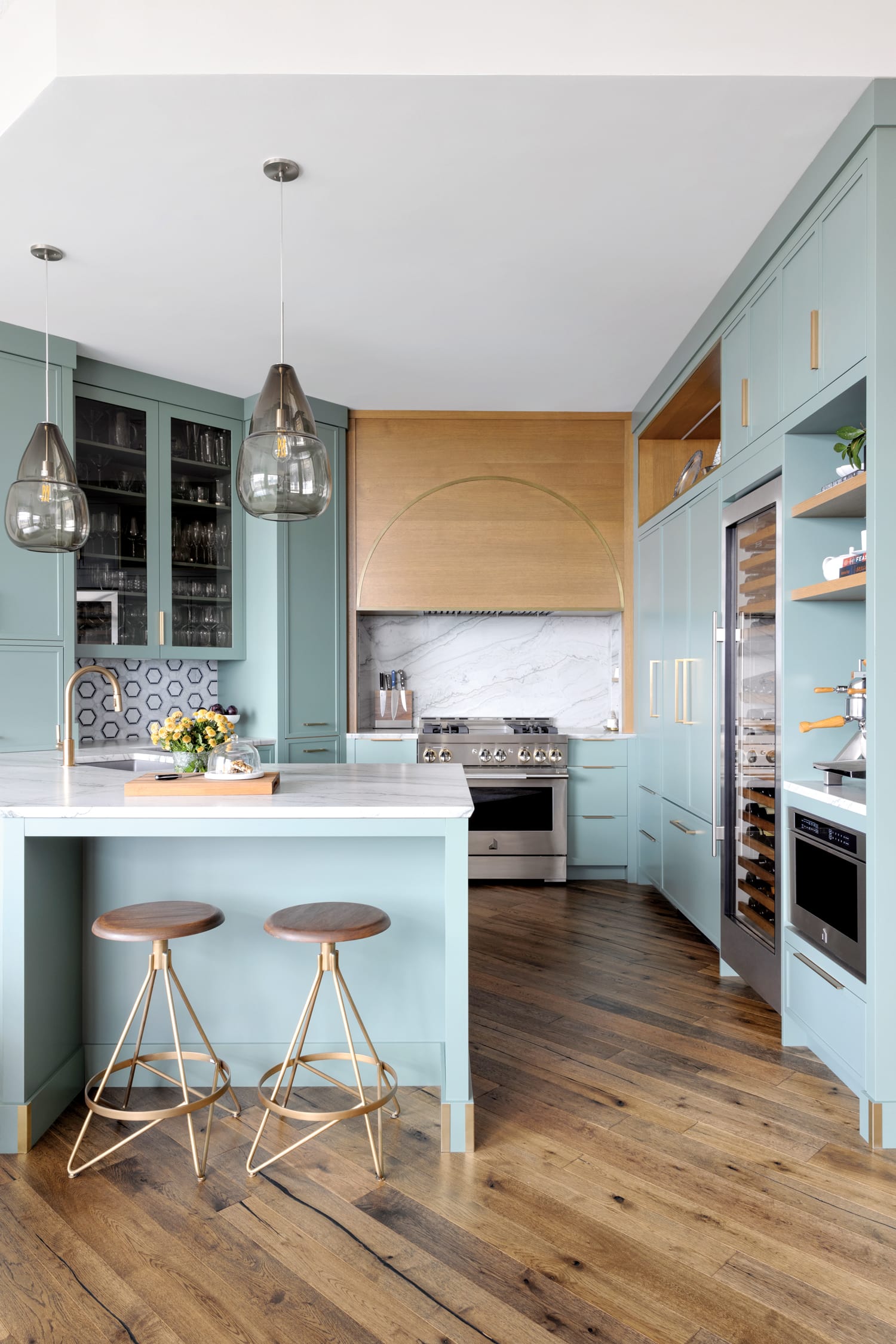 Get The Look Of This Kitchen Warmed By Wood And Enlivened By Graphic ...