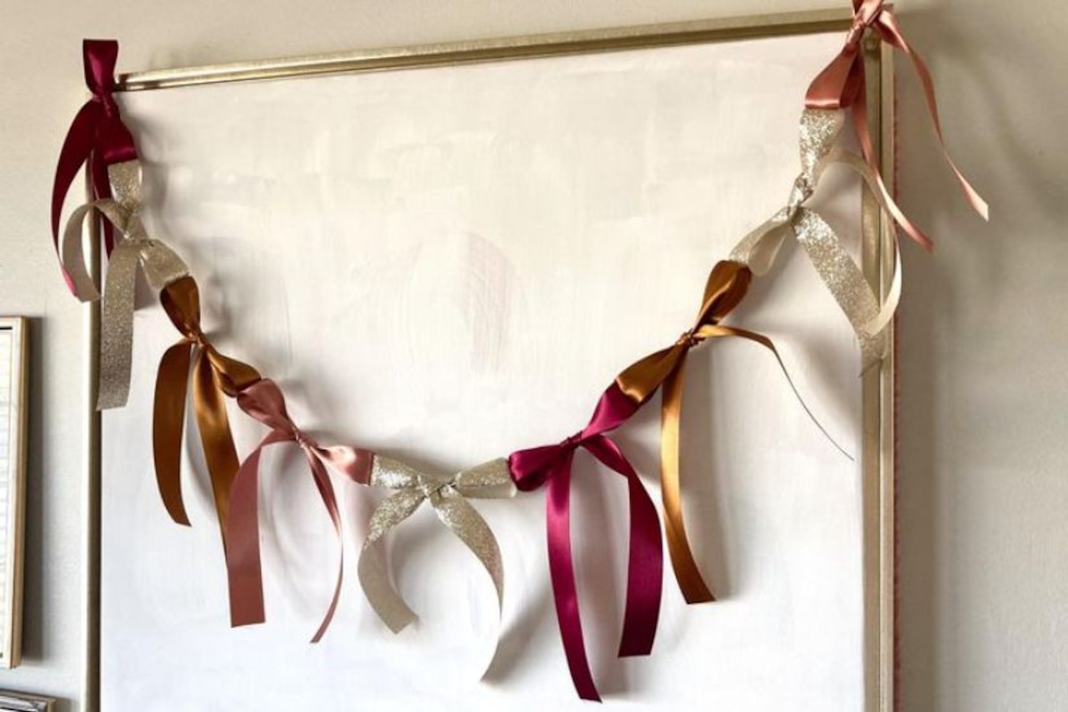 4 DIY Bow Garlands For Your Holiday Decor | Style at Home