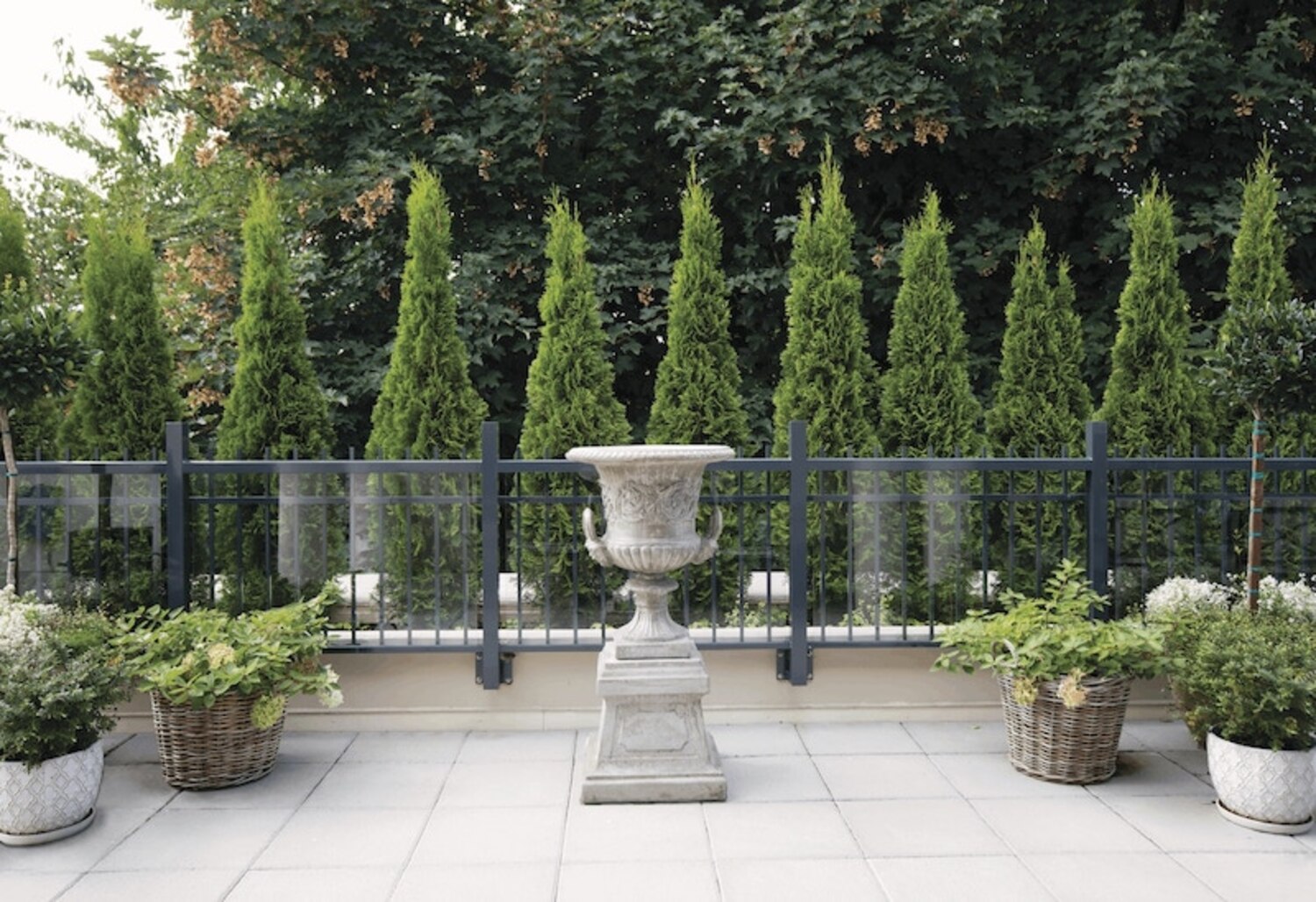 17 Lush Garden Ideas You Can Copy | Style at Home