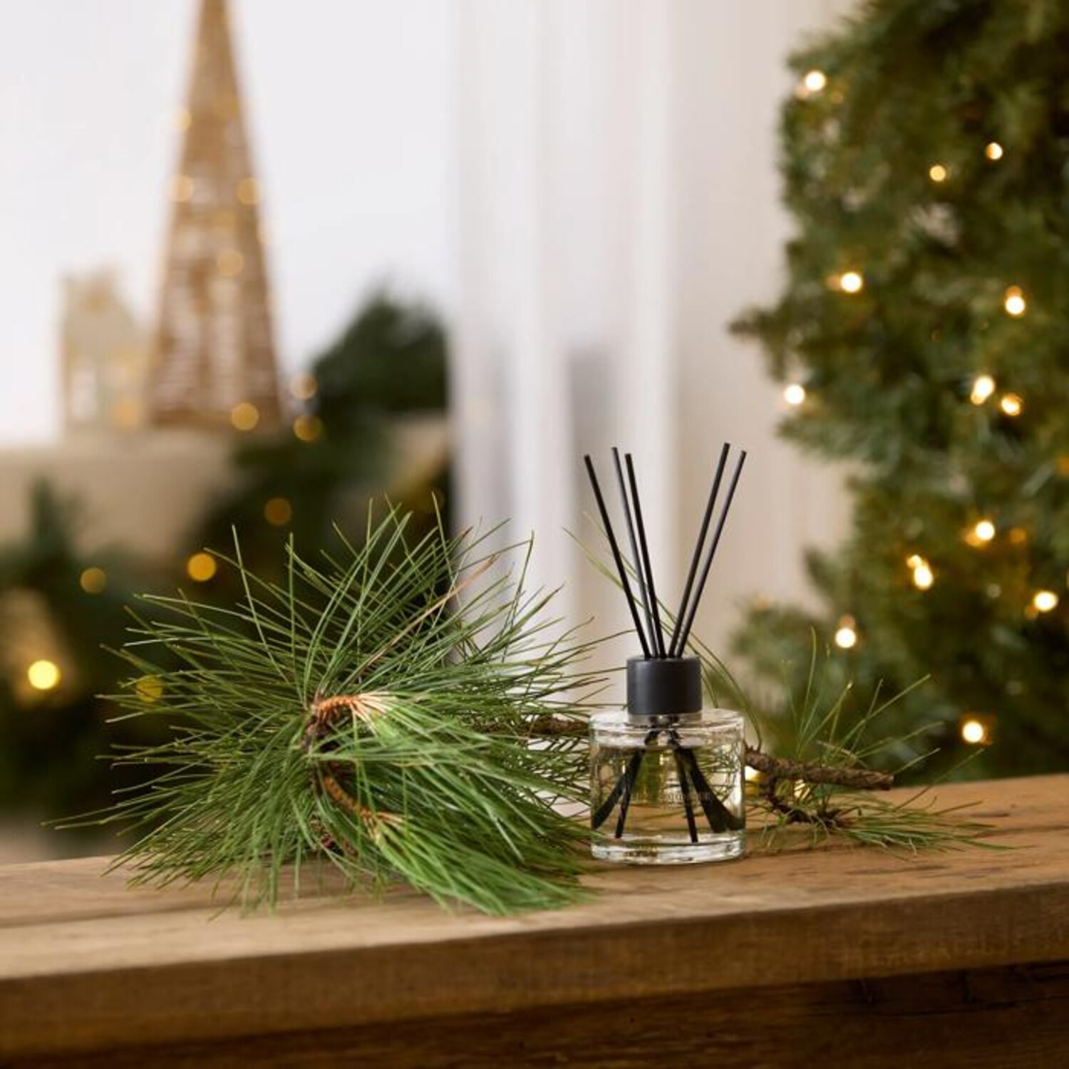 The Best Christmas Candle & Holiday Diffuser Blends 2024 | Style at Home