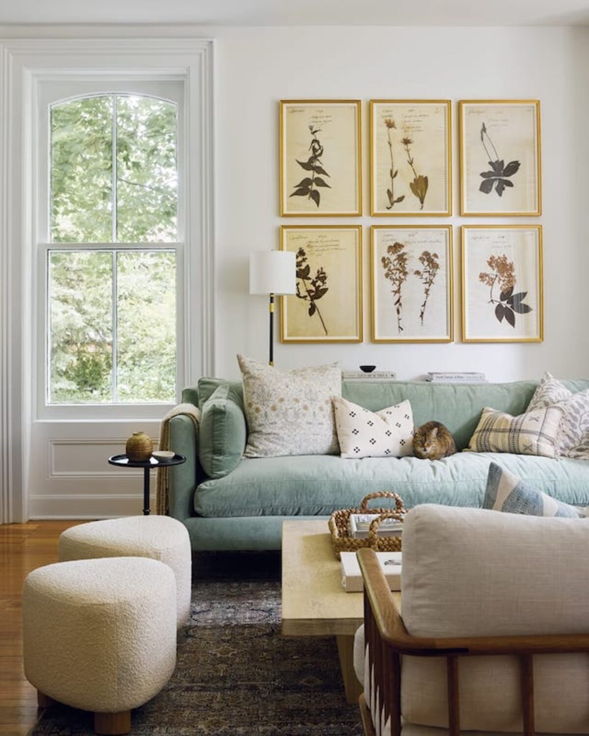 17 Timeless Living Rooms Inspired By Traditional Design | Style at Home