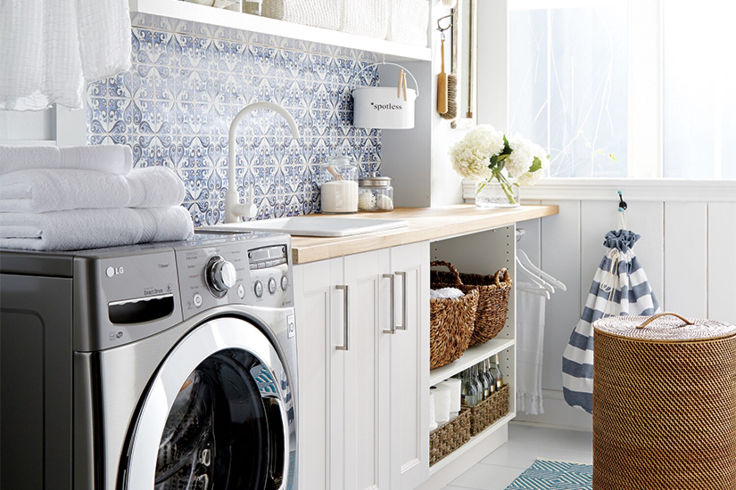 High/low: Beautiful blue laundry room | Style at Home