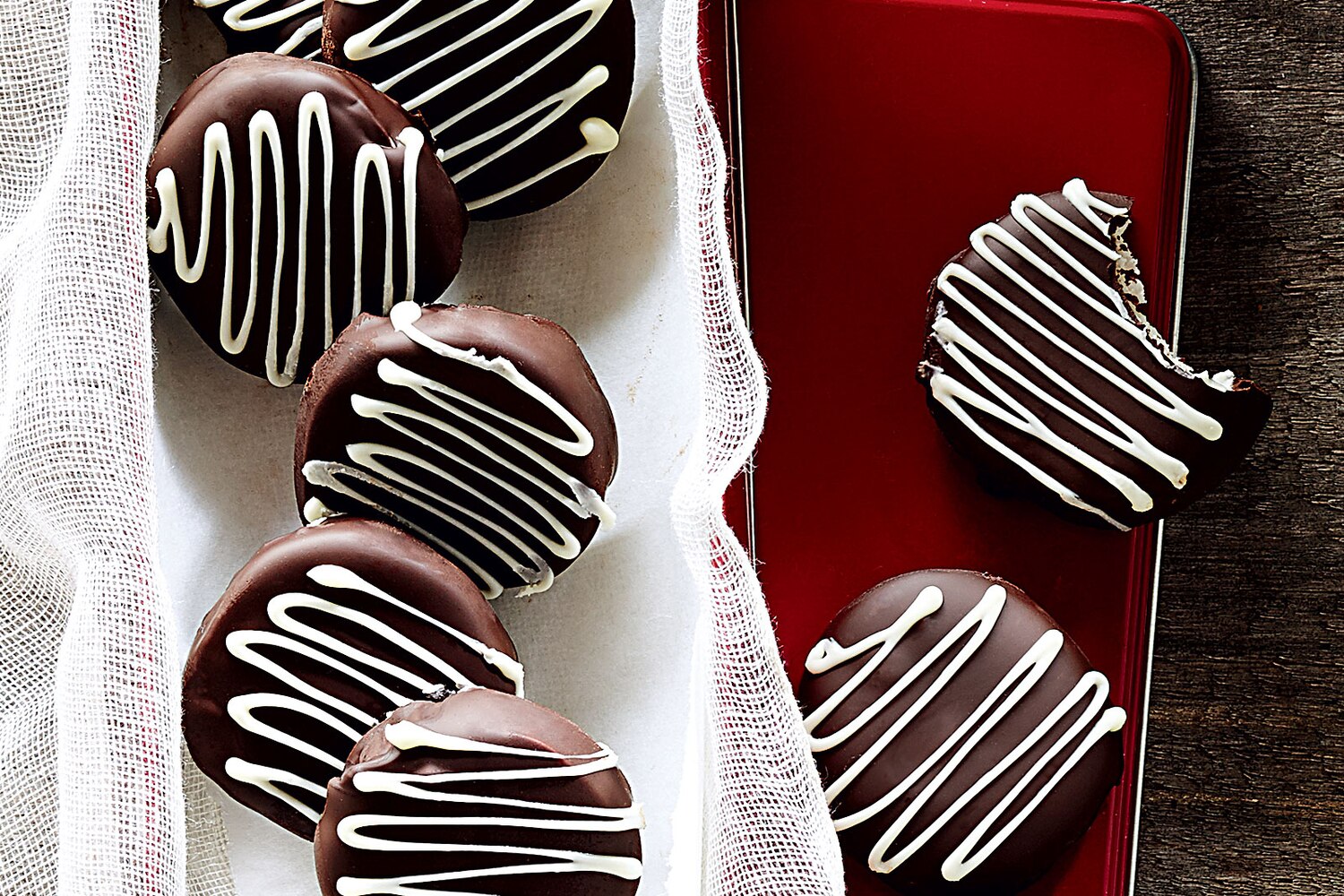 Recipe: Chocolate mint patties | Style at Home