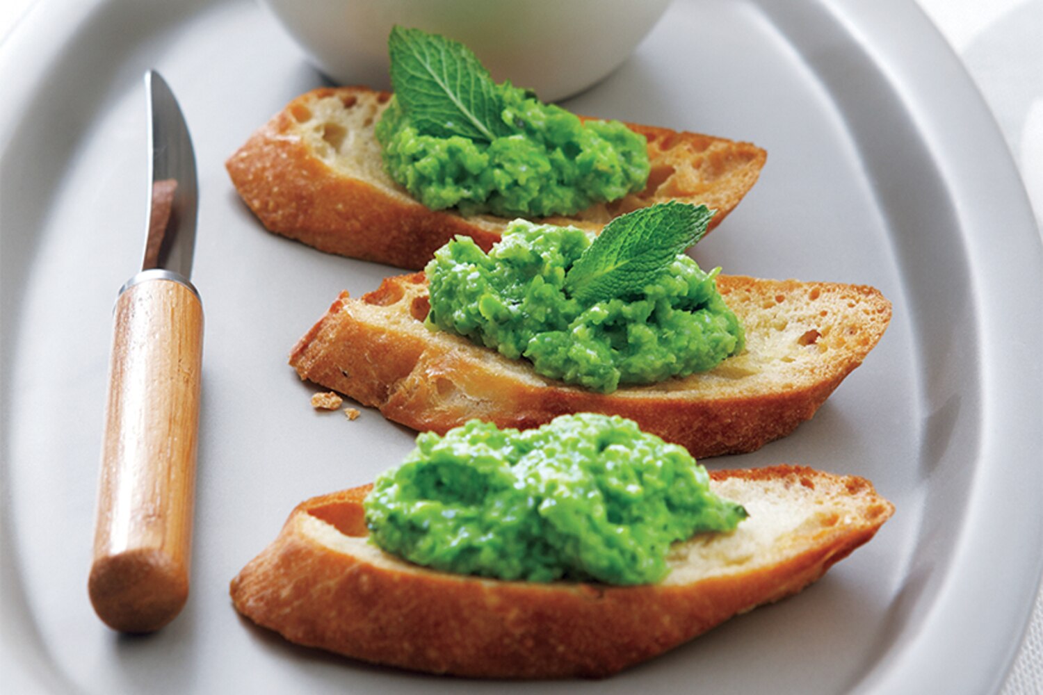 Recipe: Bruschetta with smashed peas, mint & parmesan | Style at Home