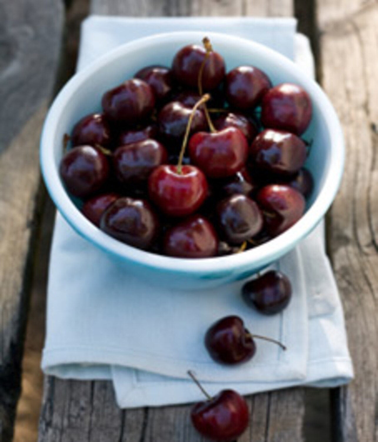 Sweet and sour cherries | Style at Home