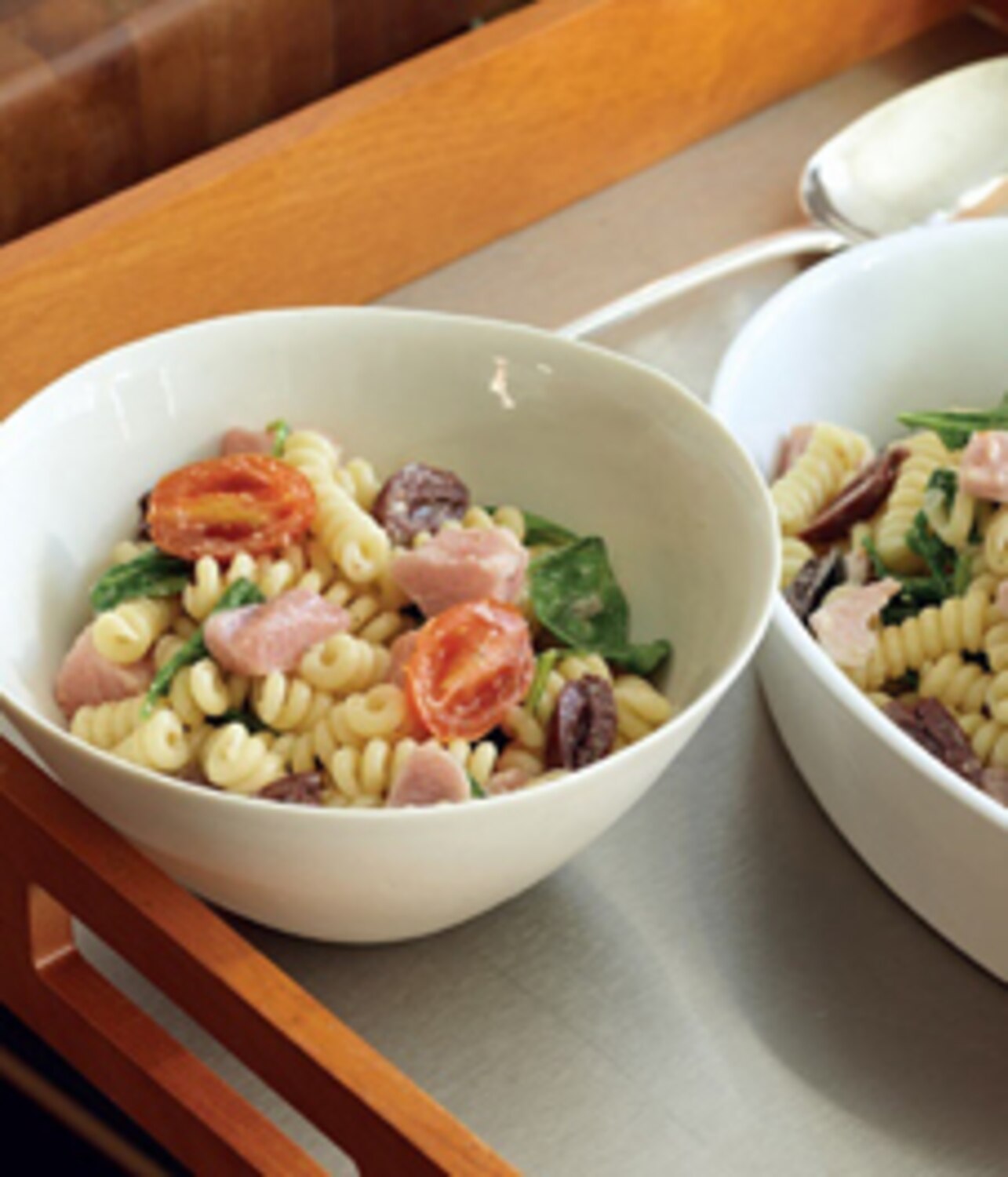 Recipe: Fusilli with cherry tomatoes and fresh tuna | Style at Home