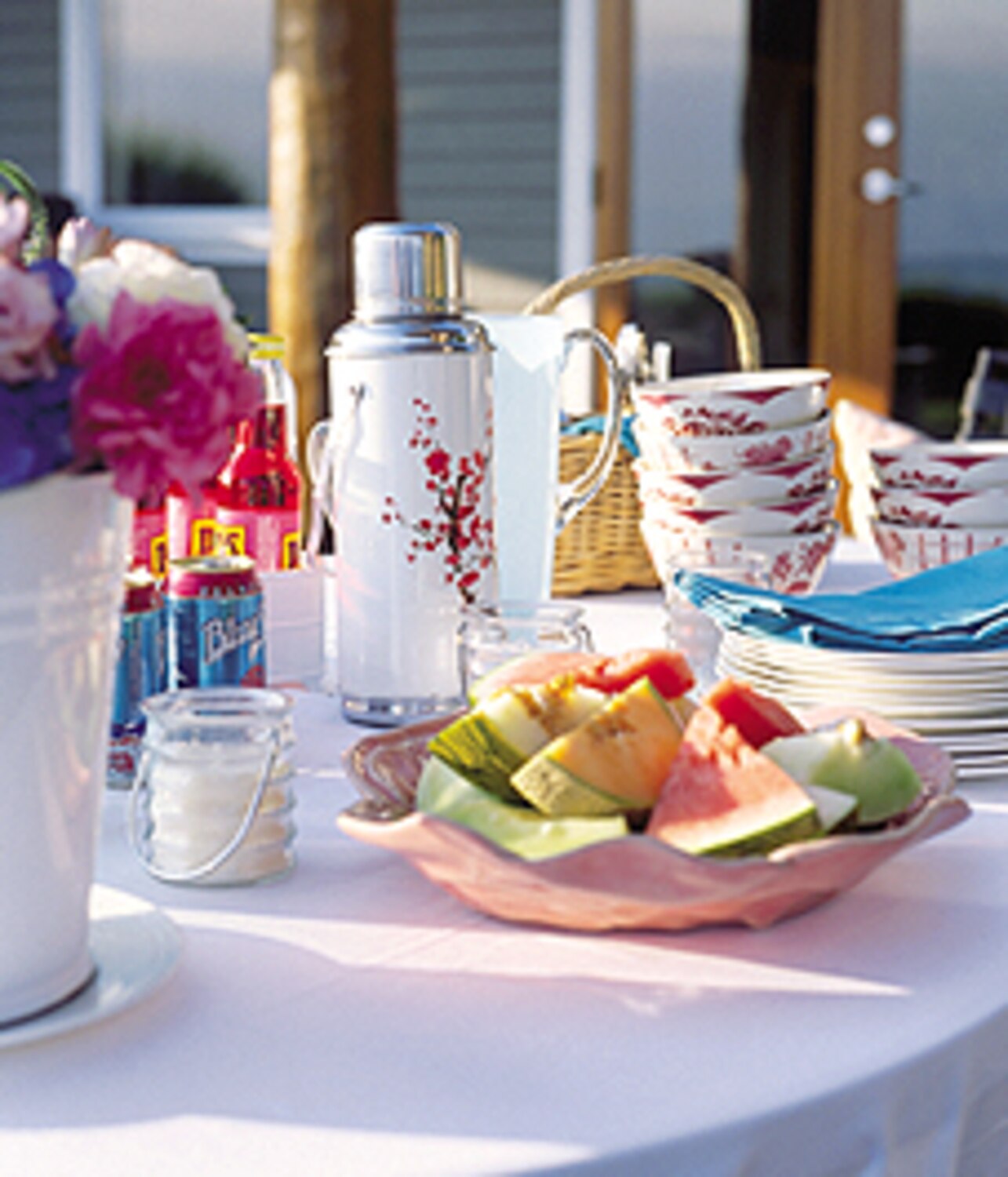 5 inexpensive outdoor entertaining essentials | Style at Home